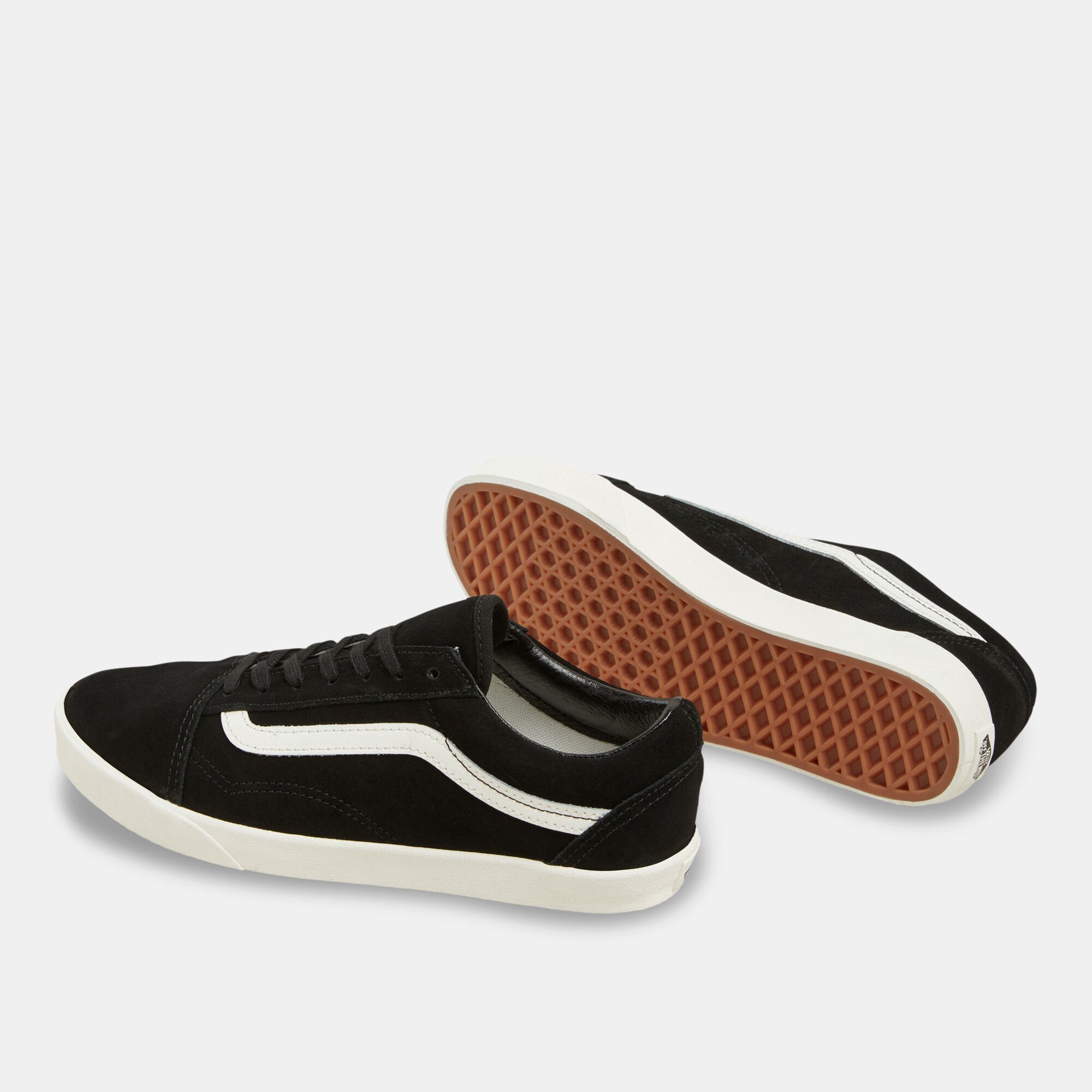 Classic Old Skool Lowpro Unisex Sneakers – Vintage Style Footwear ...